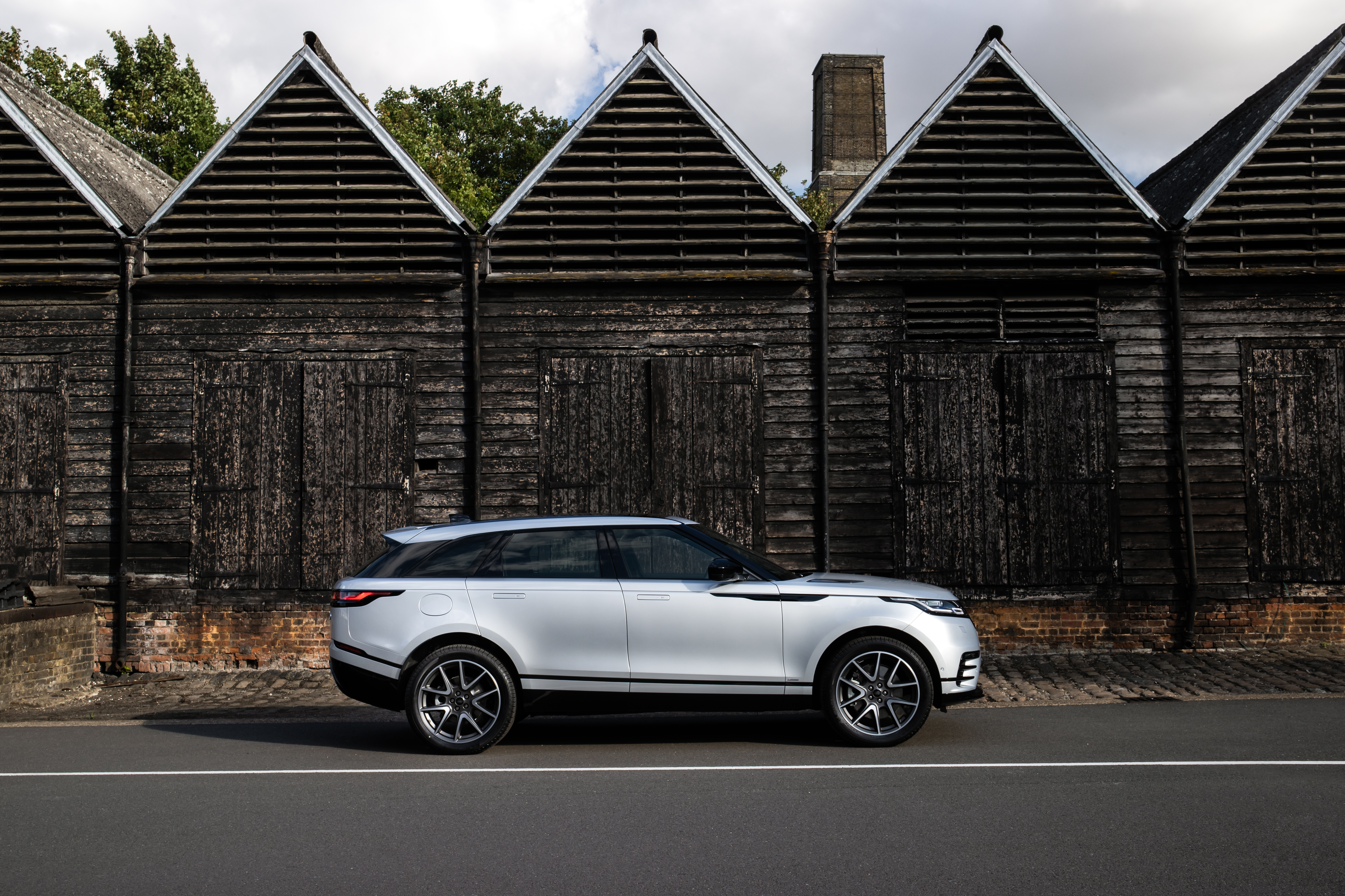 RANGE ROVER VELAR ELECTRIFIES WITH PLUG IN HYBRID AND STATE OF THE ART INFOTAINMENT Jaguar 2024 Media Newsroom