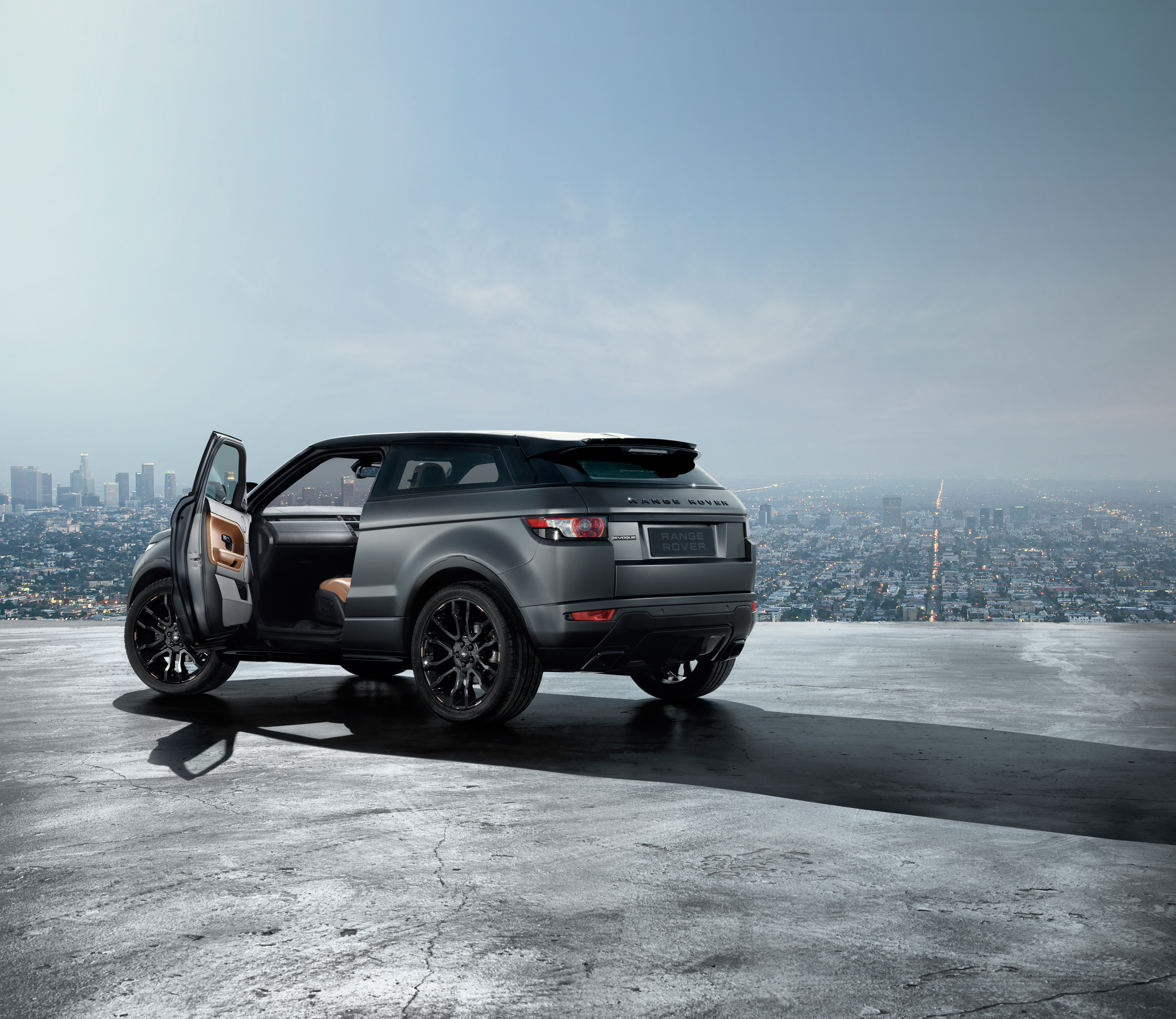 Range Rover Evoque Special Edition With Victoria Beckham Debuts In Beijing China Land Rover Media Newsroom