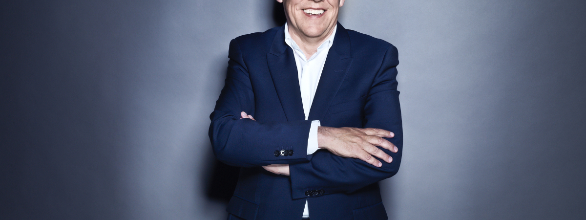 Ian Callum erhält den Designer of the Year Award | Land Rover Media ...