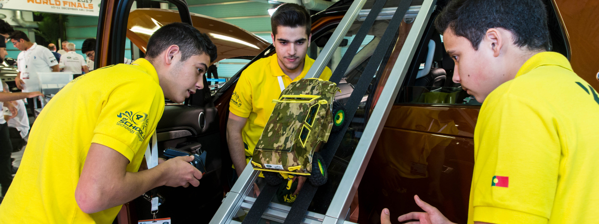 LAND ROVER SCHOOLS TECHNOLOGY CHALLENGE COMES HOME FOR 2019 WORLD ...