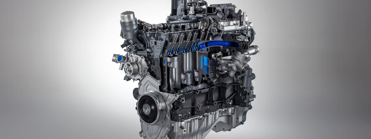 POWER UP: ADVANCED AND EFFICIENT NEW 300PS PETROL ENGINE FOR XE, XF AND ...