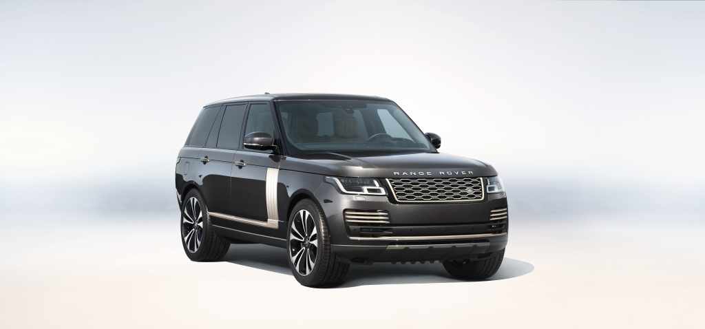 NEW 48V MILD HYBRID DIESEL JOINS PLUG-IN ELECTRIC RANGE ROVER | Land ...