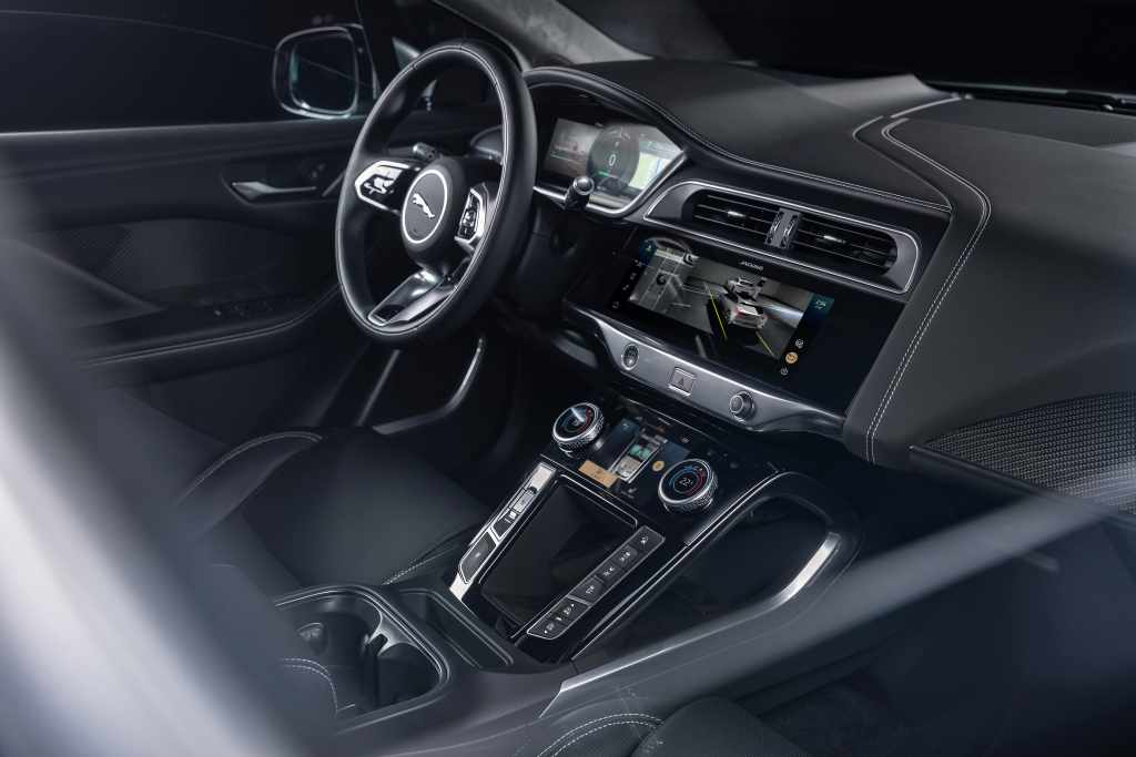 Schnellere Ladefahigkeit neue Konnektivitat und ein limitiertes Sondermodell mit 320 PS bereichern das Modellangebot des vollelektrischen Jaguar I PACE Jaguar 2024 Media Newsroom
