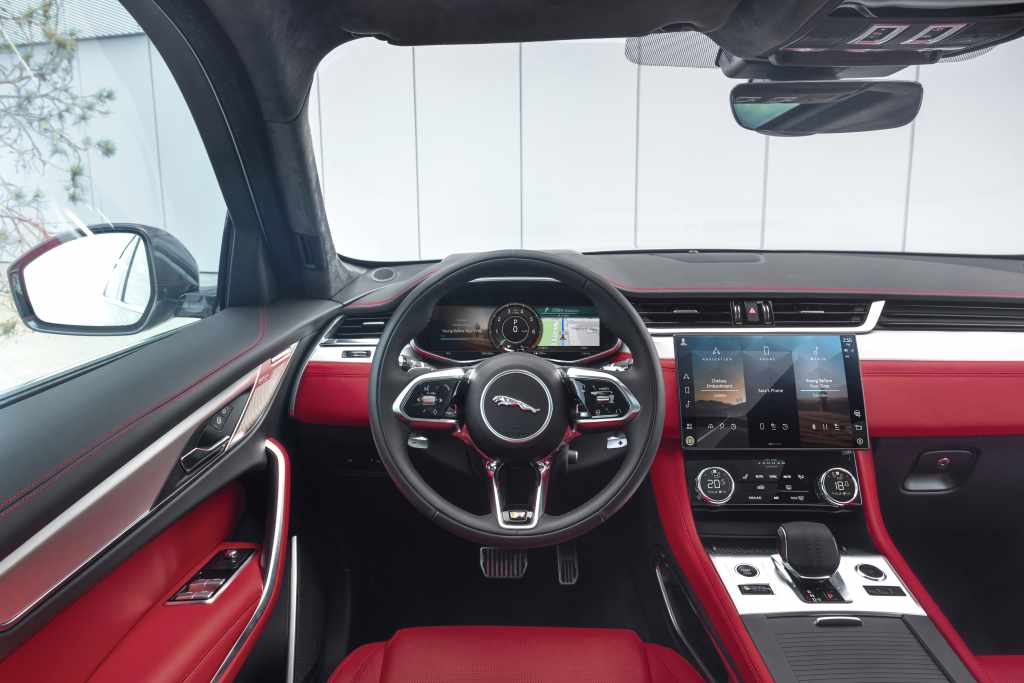 NEW JAGUAR F-PACE – INTERIOR IMAGES | JLR Media Newsroom