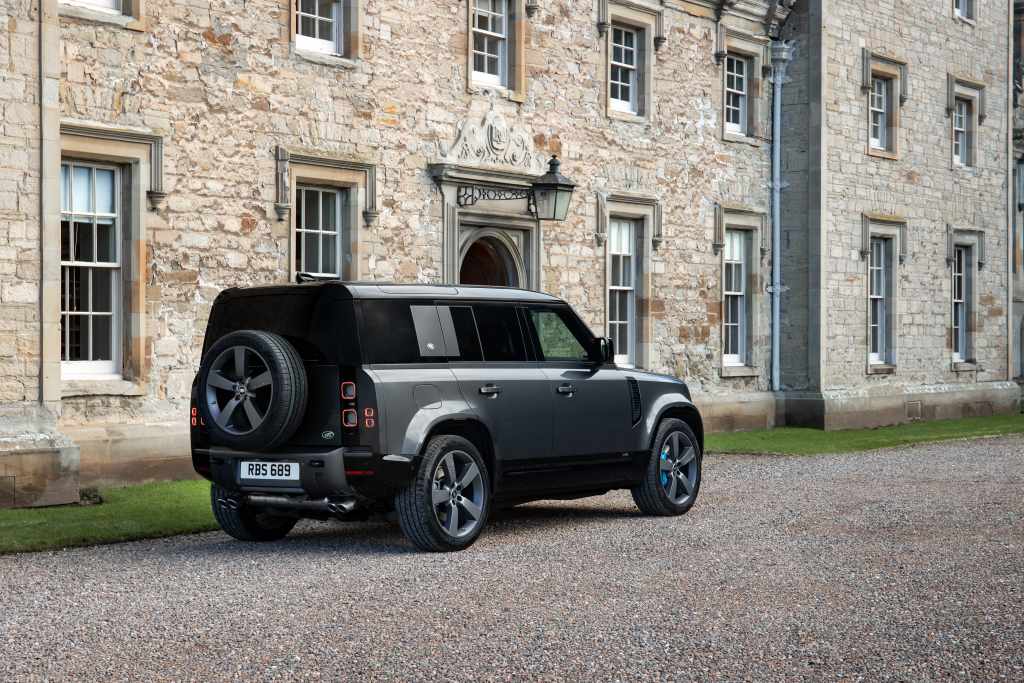 THE POWER OF CHOICE: POTENT NEW DEFENDER V8 AND EXCLUSIVE SPECIAL ...