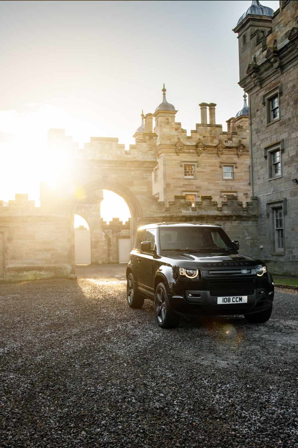 THE POWER OF CHOICE: POTENT NEW DEFENDER V8 AND EXCLUSIVE SPECIAL ...