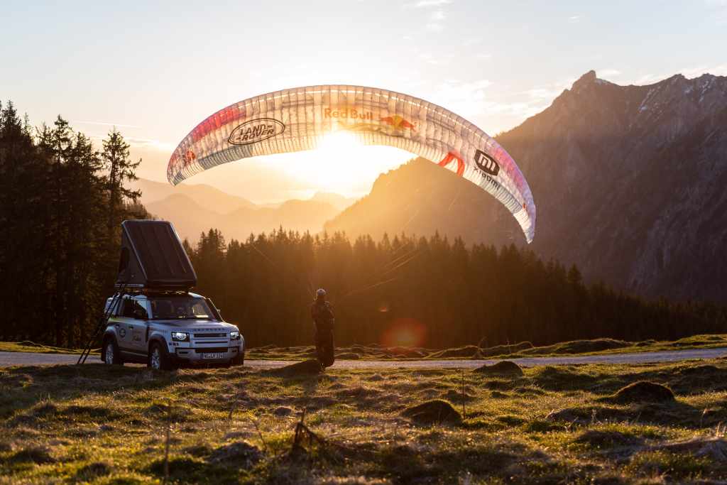 LAND ROVER DEFENDER SUPPORTS THE WORLD’S TOUGHEST ADVENTURE RACE | Land ...