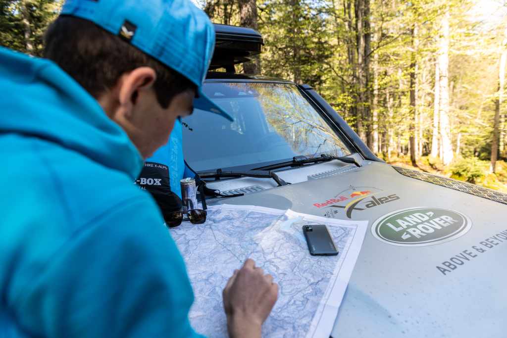 LAND ROVER DEFENDER SUPPORTS THE WORLD’S TOUGHEST ADVENTURE RACE | JLR ...