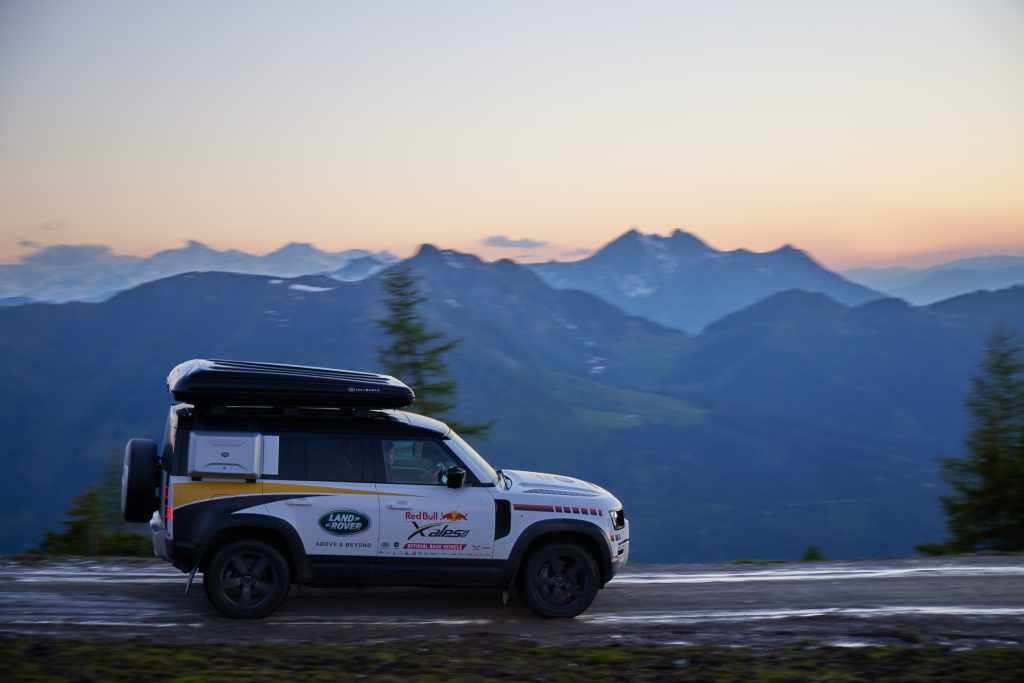 LAND ROVER DEFENDER SUPPORTS THE WORLD’S TOUGHEST ADVENTURE RACE | JLR ...