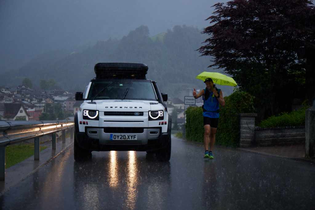 LAND ROVER DEFENDER SUPPORTS THE WORLD’S TOUGHEST ADVENTURE RACE | Land ...