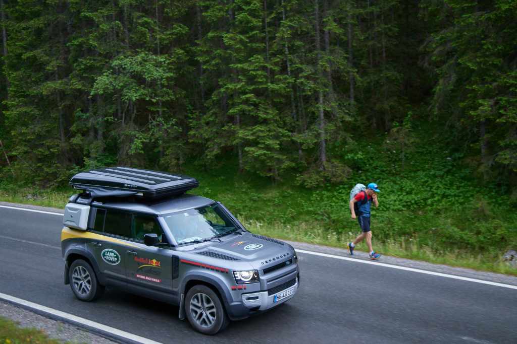 LAND ROVER DEFENDER SUPPORTS THE WORLD’S TOUGHEST ADVENTURE RACE | Land ...