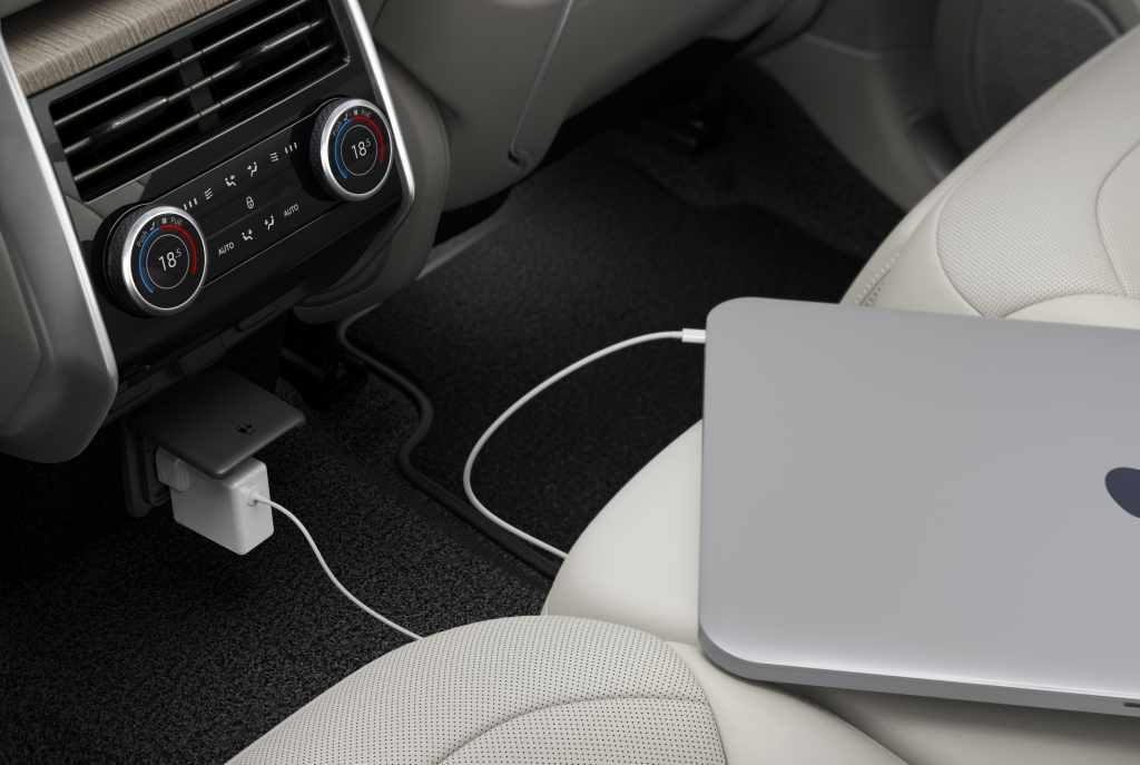 INTERIOR - THE NEW RANGE ROVER | JLR Media Newsroom