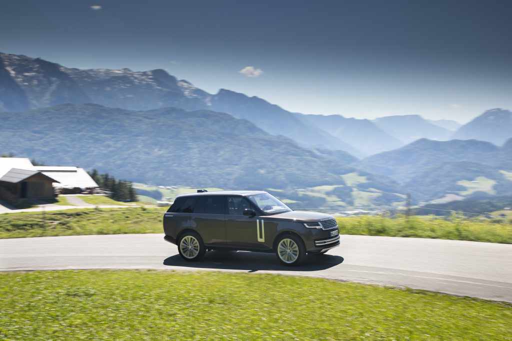 Der neue Range Rover - Charente Grey/First Edition P530 | Land Rover ...