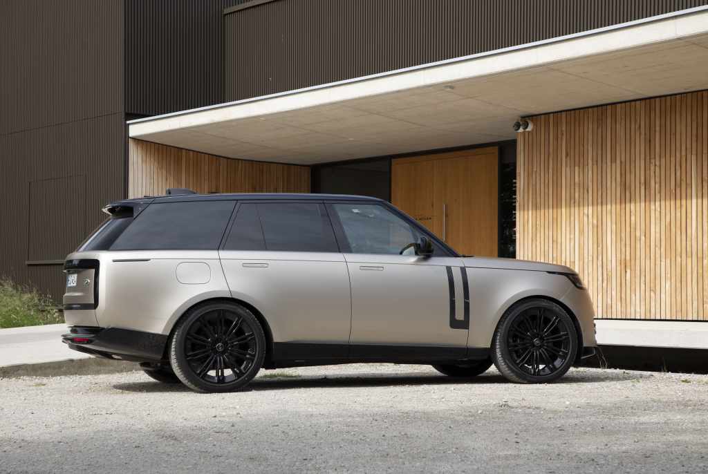 Der neue Range Rover - Sunset Gold/First Edition P530 | Land Rover ...