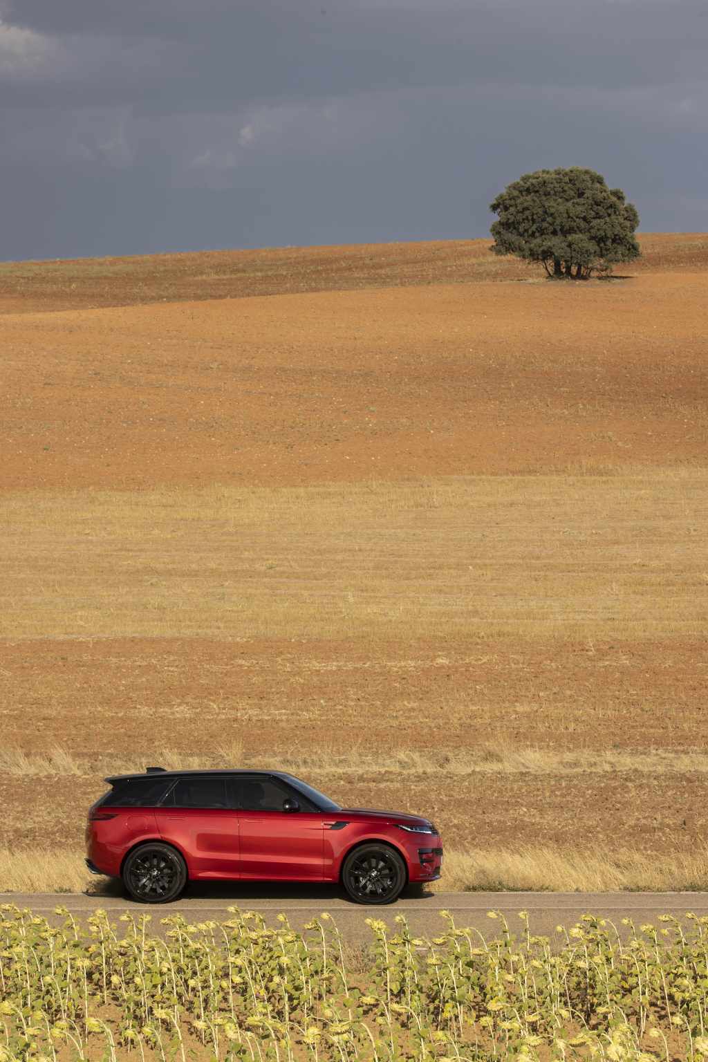 RANGE ROVER SPORT FIRST EDITION P530 | Land Rover Media Newsroom