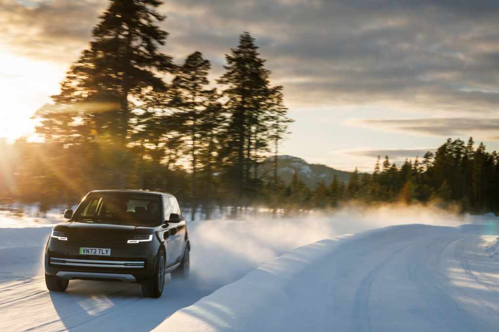 ALL RANGE ROVER. ALL ELECTRIC. TESTED FOR LEADERSHIP. | Land Rover ...