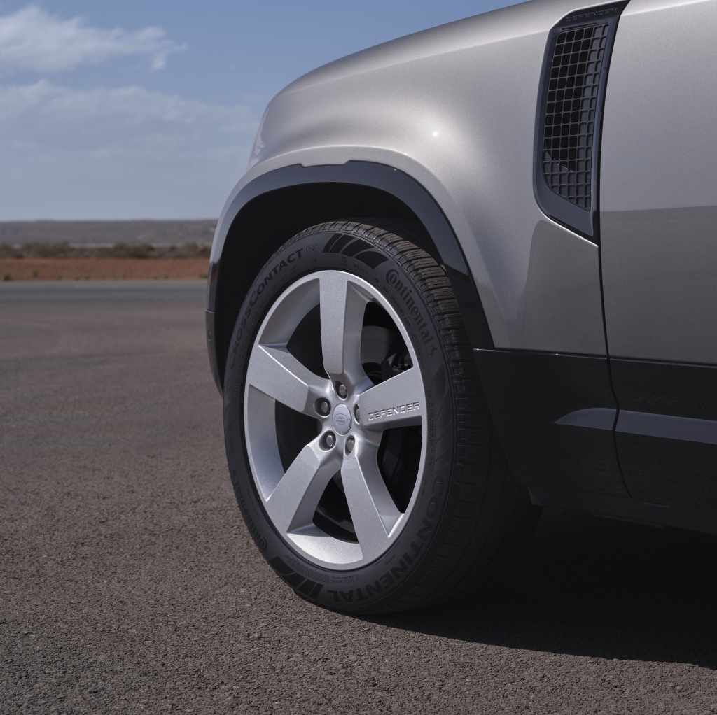 DEFENDER 110 EXTERIOR - IMAGES | Land Rover Media Newsroom