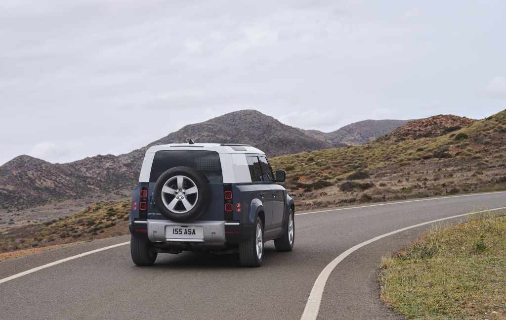 DEFENDER HARD TOP - IMAGES | Land Rover Media Newsroom