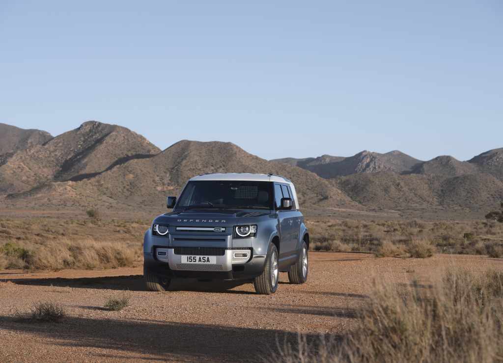 DEFENDER HARD TOP - IMAGES | Land Rover Media Newsroom