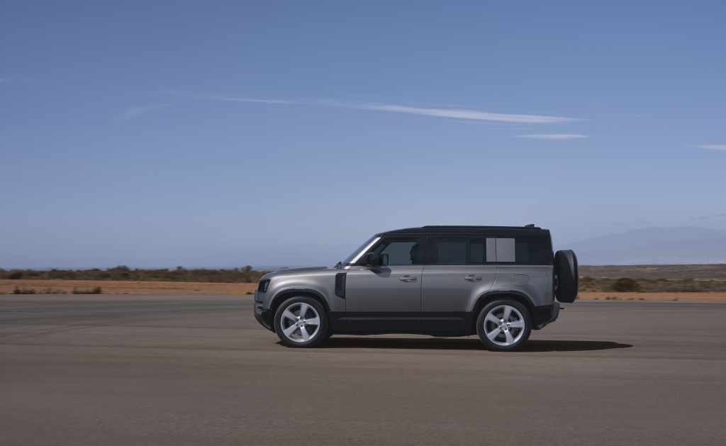 DEFENDER TAKES LUXURY ADVENTURE TO NEW HEIGHTS WITH GREATER CHOICE AND ...