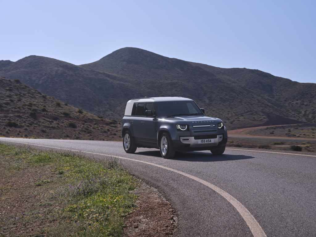 DEFENDER HARD TOP - IMAGES | Land Rover Media Newsroom