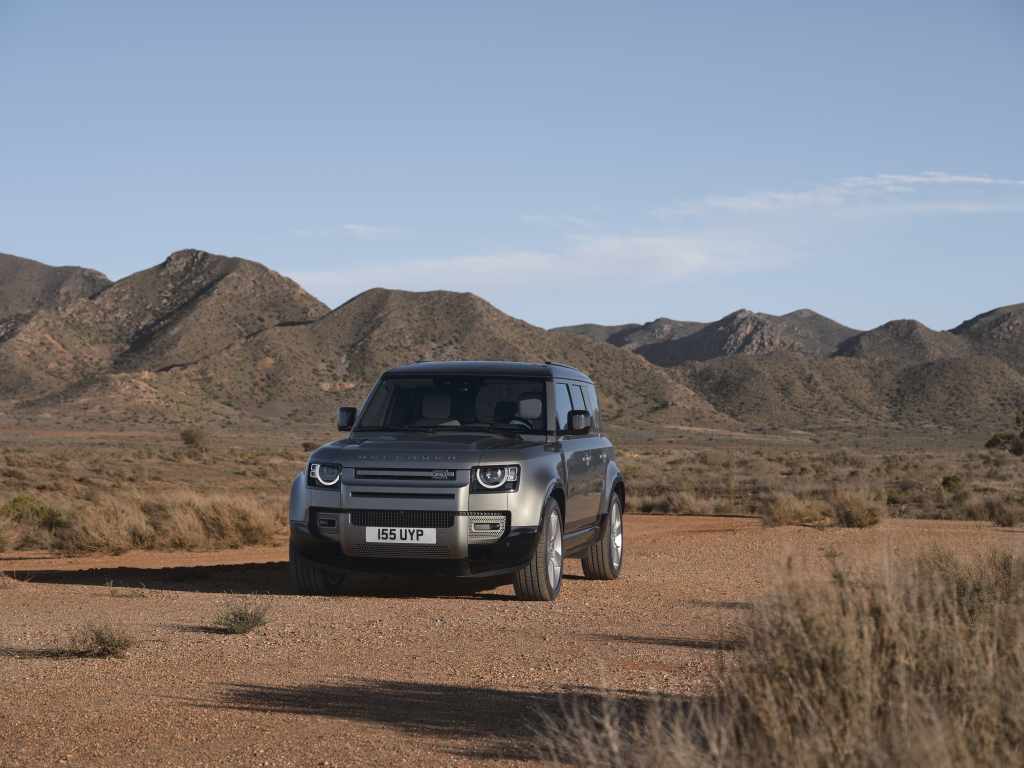 DEFENDER TAKES LUXURY ADVENTURE TO NEW HEIGHTS WITH GREATER CHOICE AND ...