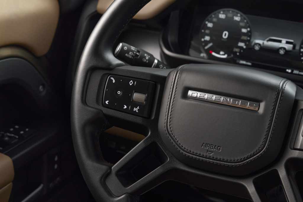 DEFENDER 130 INTERIOR - IMAGES | Land Rover Media Newsroom
