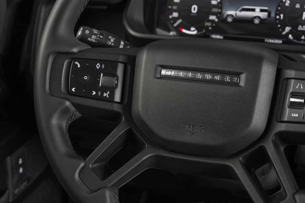 DEFENDER 130 OUTBOUND INTERIOR - IMAGES | Land Rover Media Newsroom