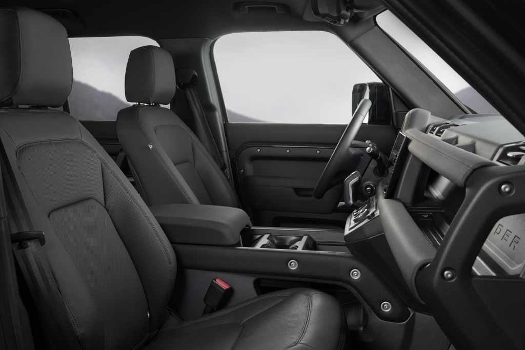 DEFENDER 130 OUTBOUND INTERIOR - IMAGES | Land Rover Media Newsroom