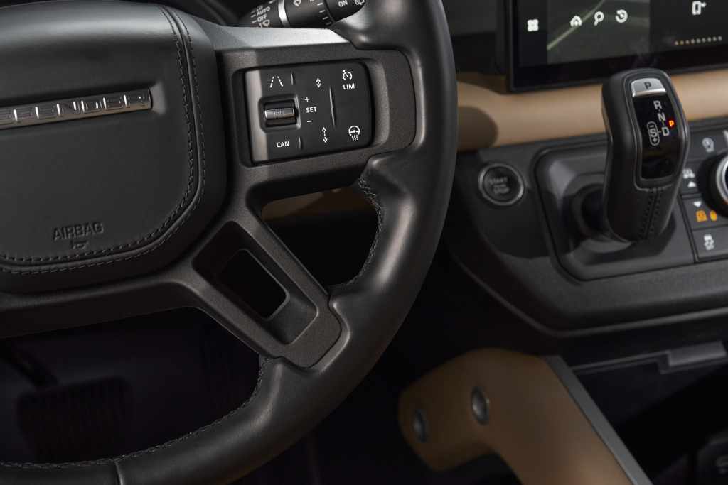 DEFENDER 130 INTERIOR - IMAGES | Land Rover Media Newsroom