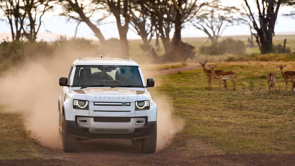 DEFENDER PLEDGES SUPPORT FOR LOCAL CONSERVATION AND HUMANITARIAN HEROES ...