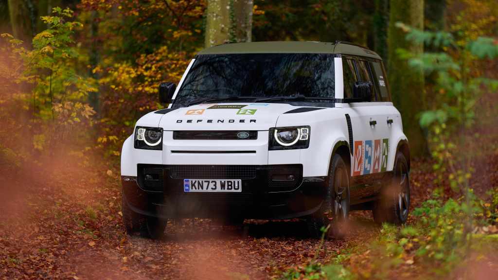 DEFENDER PLEDGES SUPPORT FOR LOCAL CONSERVATION AND HUMANITARIAN HEROES ...