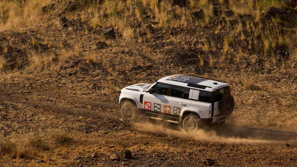 DEFENDER PLEDGES SUPPORT FOR LOCAL CONSERVATION AND HUMANITARIAN HEROES ...