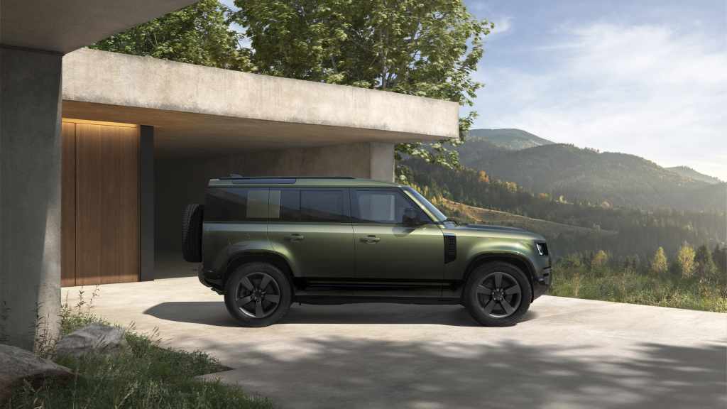 LE NOUVEAU DEFENDER : UN 4X4 ENCORE PLUS EFFICACE, DISTINCTIF ET ...