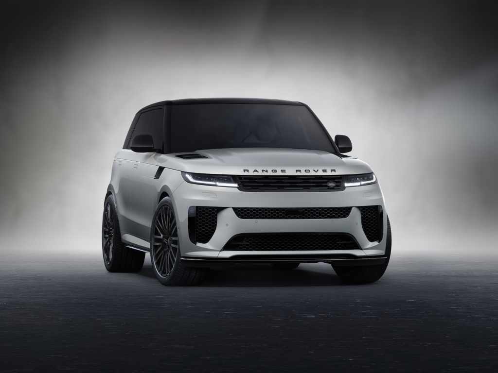 DIPPED IN BLACK: NEW RANGE ROVER SPORT SV BLACK GETS MONOCHROME ...