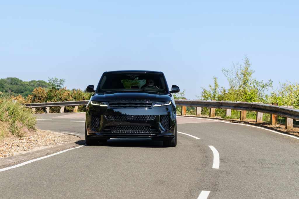 DIPPED IN BLACK: NEW RANGE ROVER SPORT SV BLACK GETS MONOCHROME ...