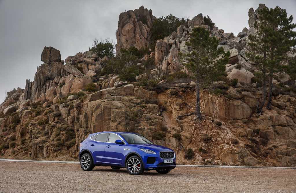 Der neue Jaguar E-PACE (Caesium Blue) | Jaguar 2024 Media Newsroom