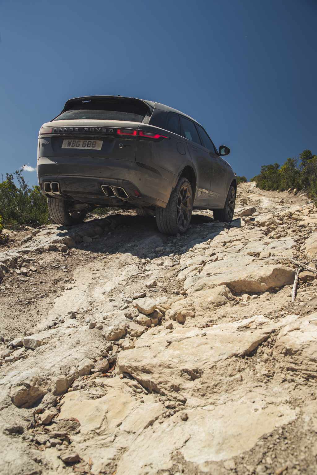 Range Rover Velar SVAutobiography Dynamic Edition Event Off Roading ...