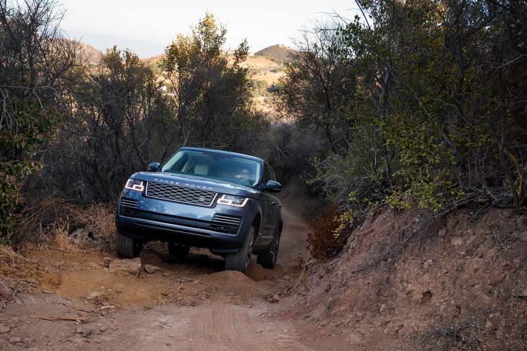 New Range Rover P400e PHEV media drives in LA - All-terrain | Land ...