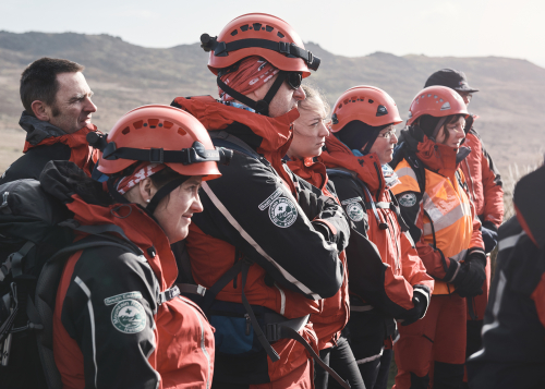 ENGINEERED TO SERVE: LAND ROVER DISCOVERY SUPPORTS LANDMARK RESCUE AS ...