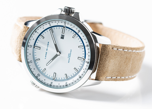 ABOVE AND BEYOND AT CHRISTMAS: NEW GIFTS ONLINE AND IN LAND ROVER ...