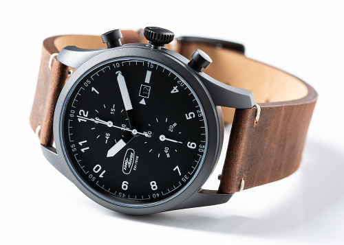 ABOVE AND BEYOND AT CHRISTMAS: NEW GIFTS ONLINE AND IN LAND ROVER ...