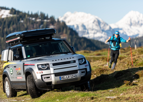 LAND ROVER DEFENDER SUPPORTS THE WORLD’S TOUGHEST ADVENTURE RACE | Land ...