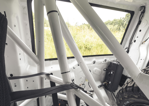 BOWLER DEFENDER CHALLENGE VEHICLE - INTERIOR IMAGES | JLR Media Newsroom