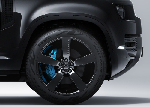 NEW LAND ROVER DEFENDER V8 BOND EDITION INSPIRED BY ‘NO TIME TO DIE ...