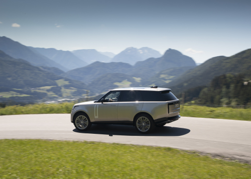 Der neue Range Rover - Batumi Gold/First Edition D350 | Land Rover ...