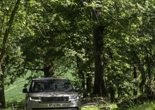 New Range Rover - Batumi Gold | Land Rover Media Newsroom