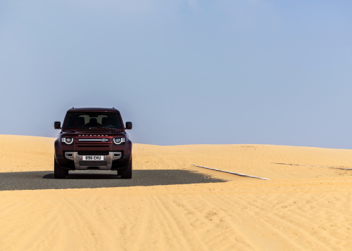 DEFENDER 130 SE P400 - SEDONA RED - DYNAMIC | Land Rover Media Newsroom