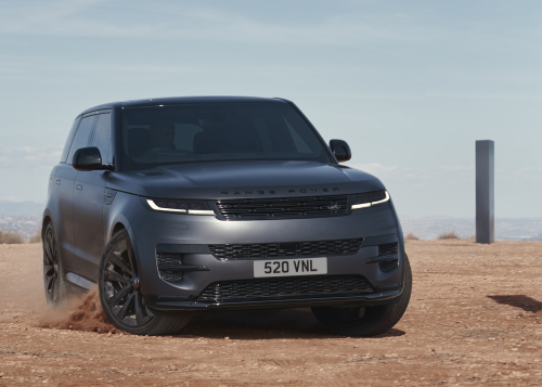 DARK, DRAMATIC AND ASTONISHINGLY DYNAMIC. INTRODUCING… THE RANGE ROVER ...