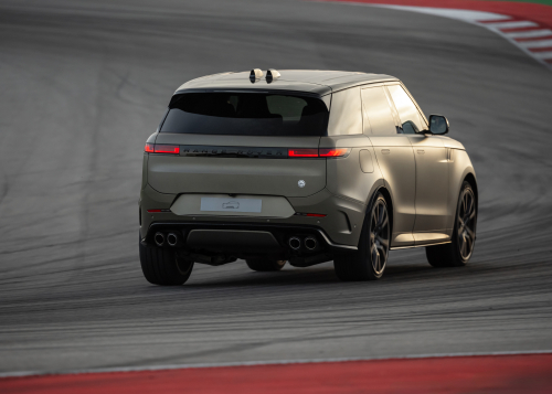 RANGE ROVER SPORT SV BRAKING PERFORMANCE SETS NEW STANDARDS | Land ...